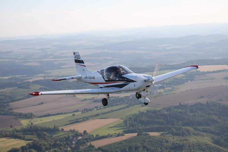 Skyleader 400: nová vlečná z Jihlavy | Flying Revue 5/2017 | Flying ...