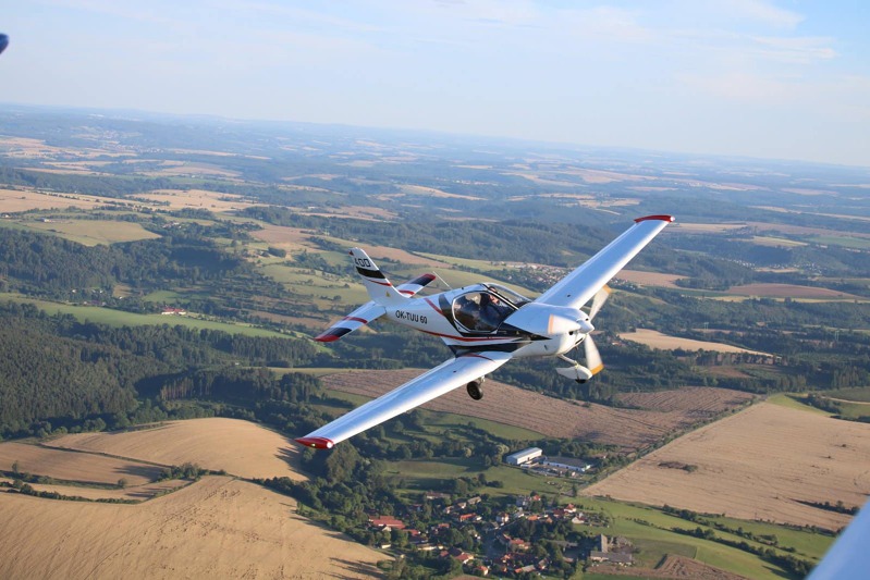 Skyleader 400: nová vlečná z Jihlavy | Flying Revue 5/2017 | Flying ...